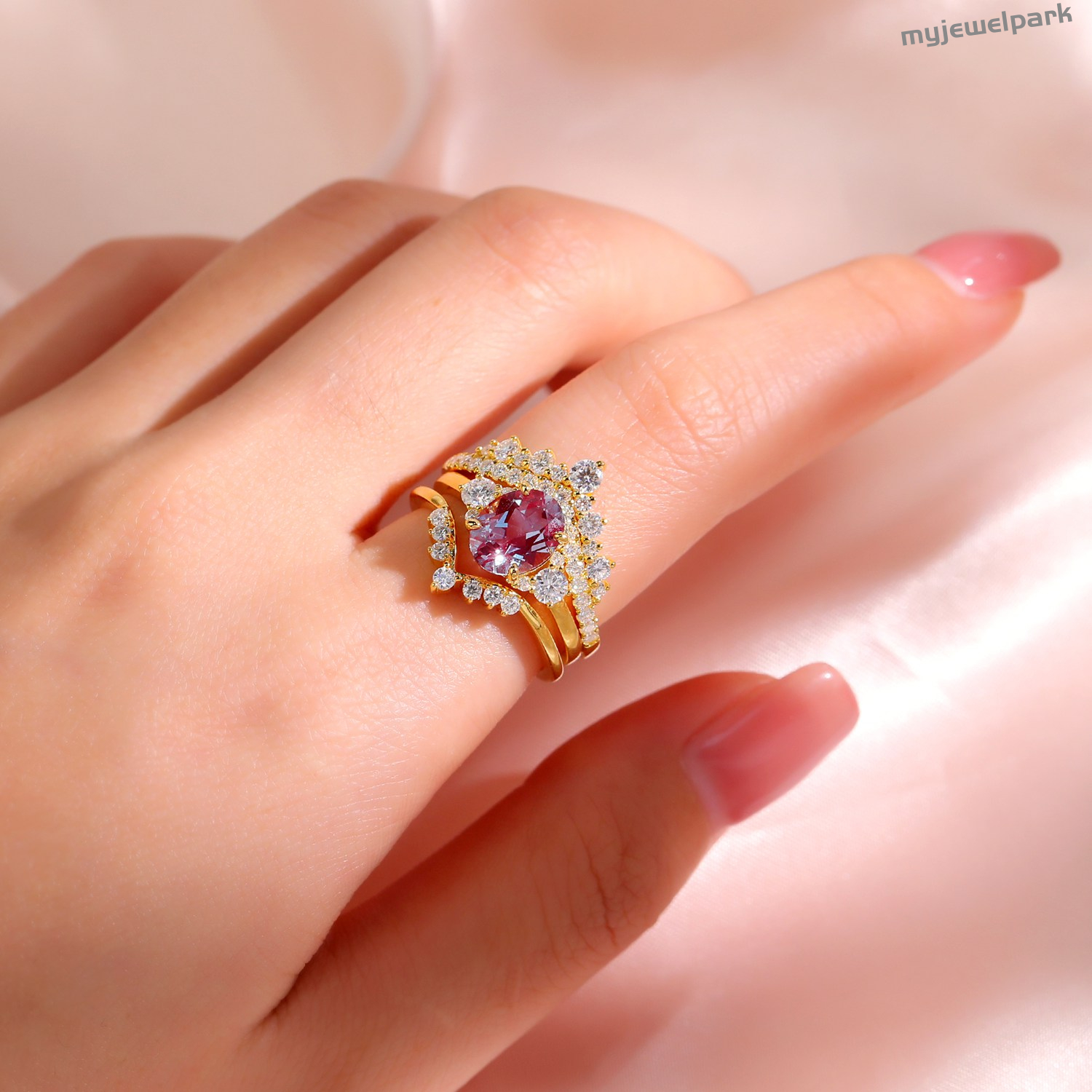 What is the true color of alexandrite? - myjewelpark