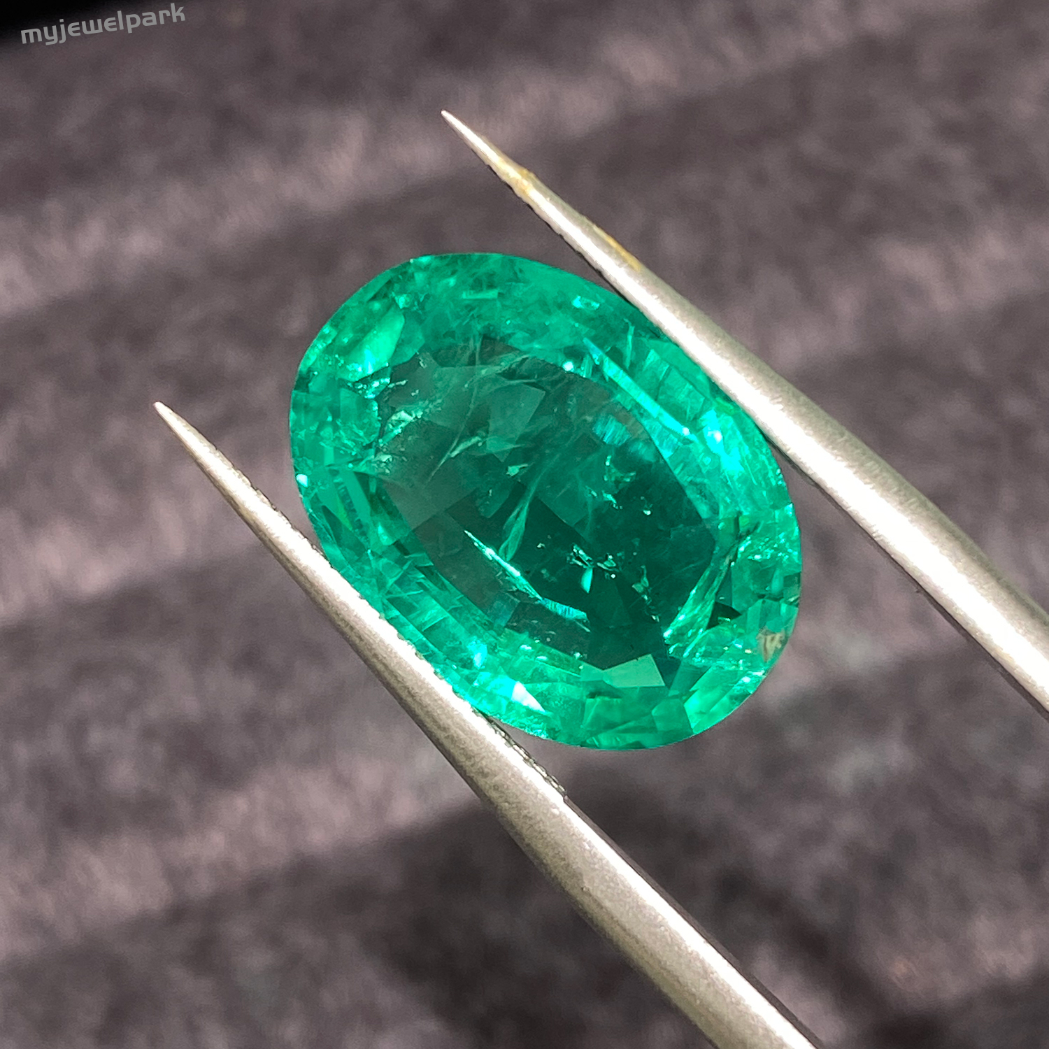 Why is emerald considered the most traditional birthstone for Taurus ...