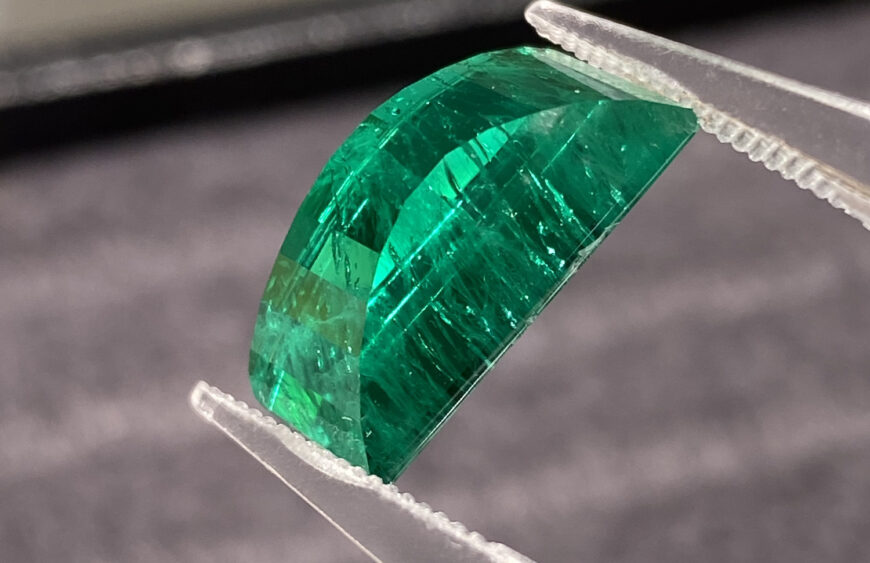 Are Cultivated Emeralds Grown the Same Way as Lab Diamonds? - myjewelpark